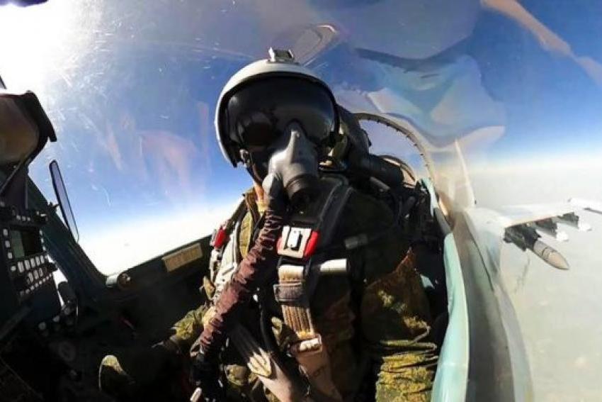 Ukrainians aren't my enemy, says Russian pilot who walked away from the ...