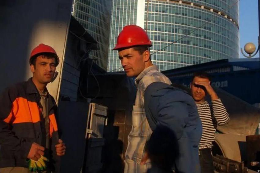 How Russia drafts migrants to fight in Ukraine | Support4Partnership